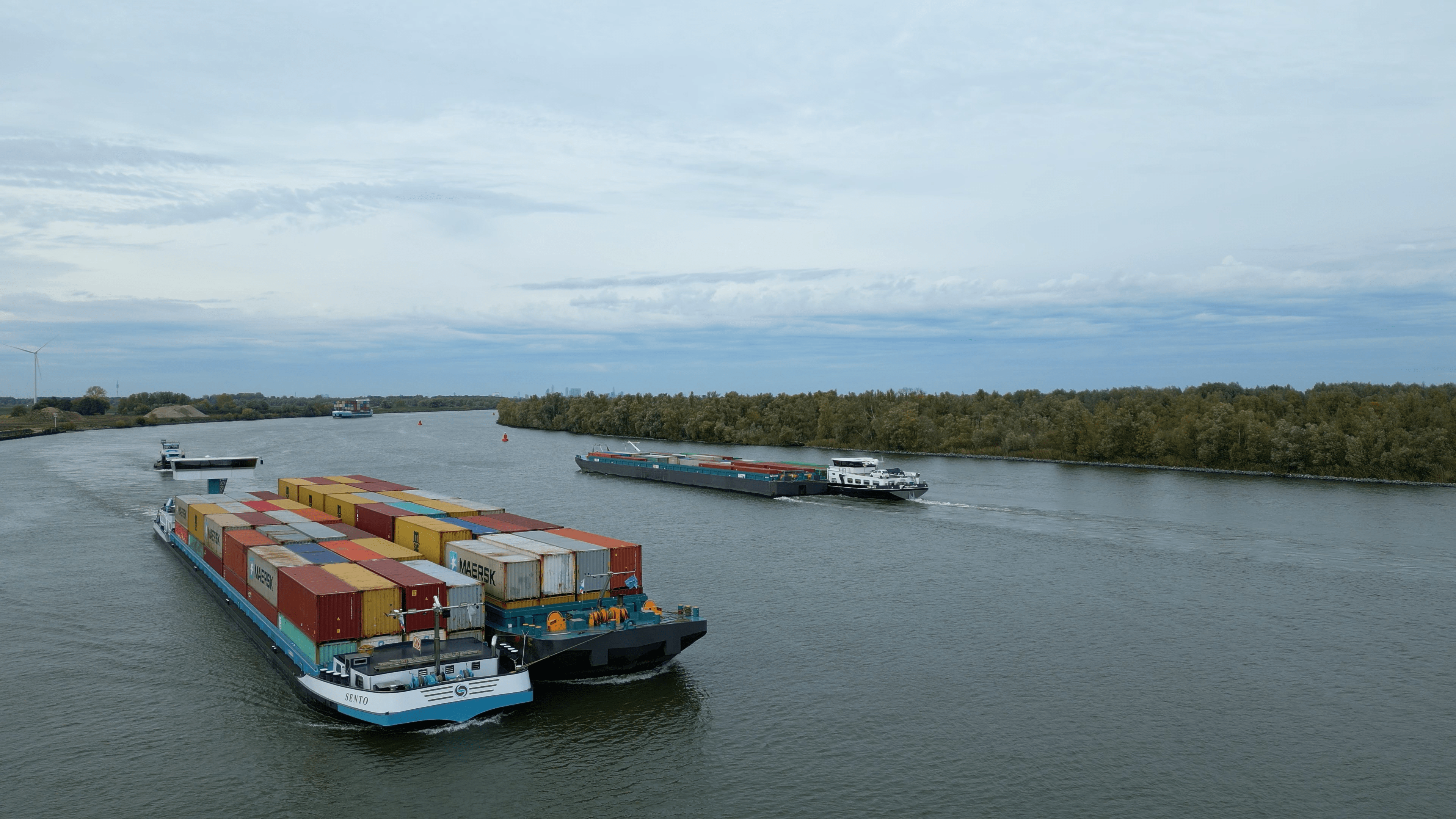 WBC automatically plans containers with Barge Planning Optimizer